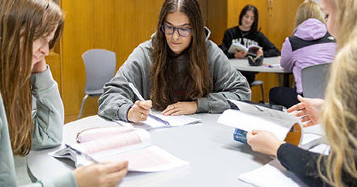 DkIT’s Marketing and International Tourism Course Opens Up a Whole New World of Employment | DkIT